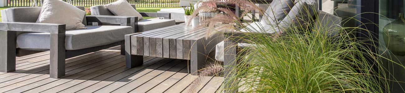 Pose d'une terrasse composite : conseils & erreurs à éviter